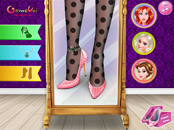 Game Công Chúa Săn Hàng Giảm Giá Princesses Statement Hills Obsession